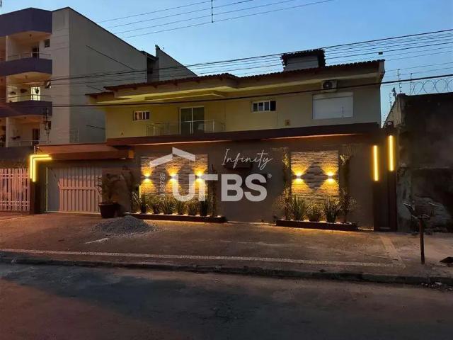 Casa / Sobrado para Venda em Goiânia/GO Setor Leste Universitário 4 Quartos