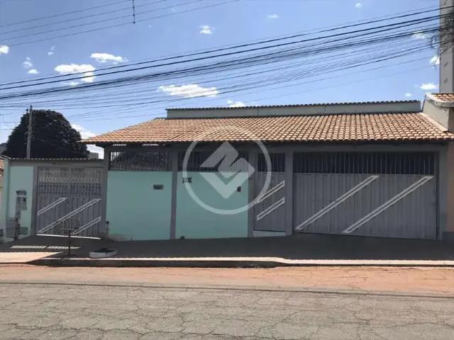 Casa / Sobrado para Venda em Goiânia/GO Setor Leste Universitário 5 Quartos