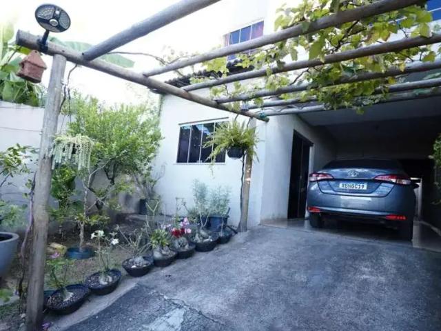 Casa / Sobrado para Venda em Goiânia/GO Setor Leste Universitário 3 Quartos
