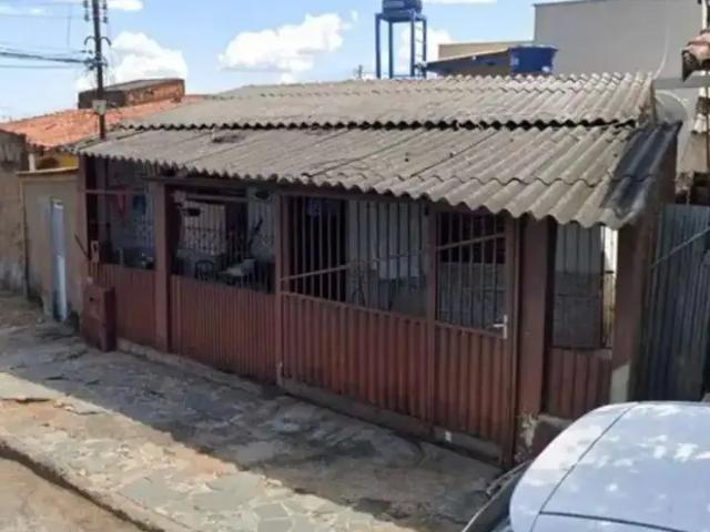 Casa / Sobrado para Venda em Goiânia/GO Setor Leste Universitário 3 Quartos