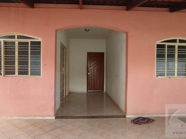 Casa / Sobrado para Venda em Goiânia/GO Setor Leste Vila Nova 3 Quartos