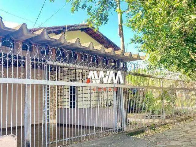 Casa / Sobrado para Venda em Goiânia/GO Setor Leste Vila Nova 3 Quartos