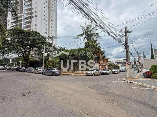 Casa / Sobrado para Venda em Goiânia/GO Setor Marista 6 Quartos