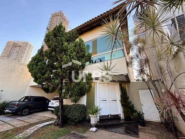 Casa / Sobrado para Venda em Goiânia/GO Setor Marista 7 Quartos