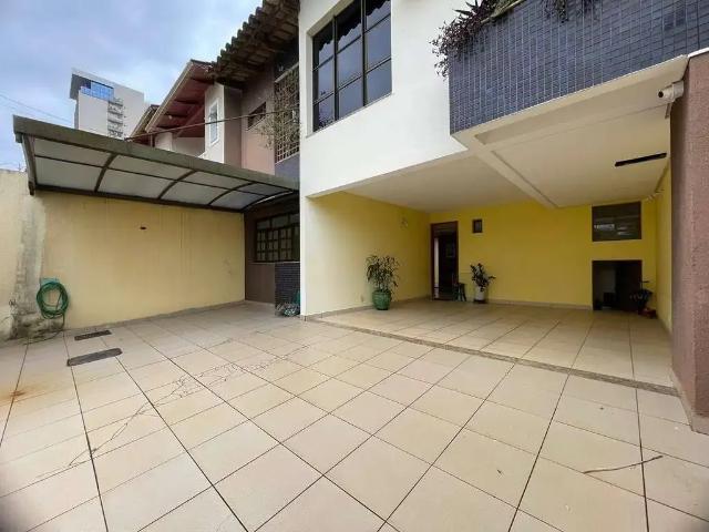 Casa / Sobrado para Venda em Goiânia/GO Setor Nova Suiça 4 Quartos