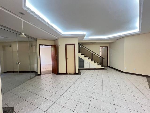 Casa / Sobrado para Venda em Goiânia/GO Setor Nova Suiça 4 Quartos