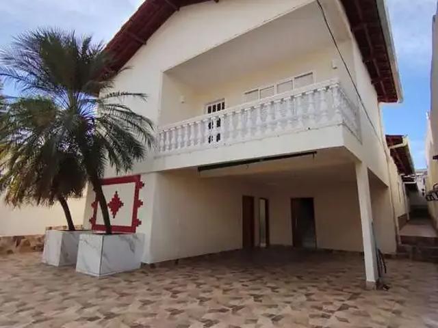 Casa / Sobrado para Venda em Goiânia/GO Setor Norte Ferroviário 5 Quartos