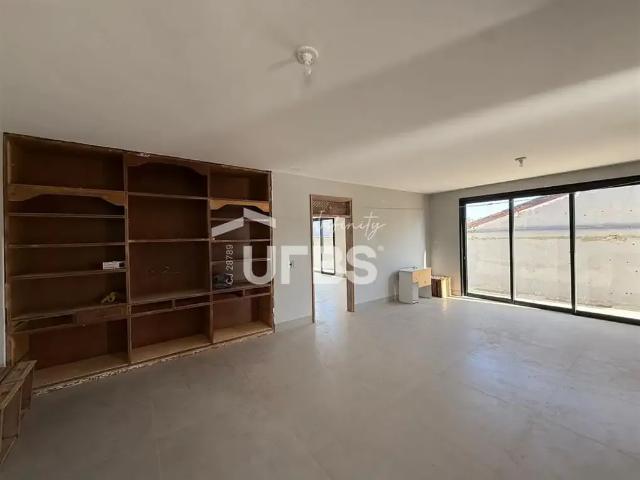 Casa / Sobrado para Venda em Goiânia/GO Setor Sul 5 Quartos