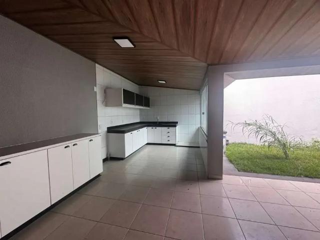 Casa / Sobrado para Venda em Goiânia/GO Setor Três Marias 3 Quartos