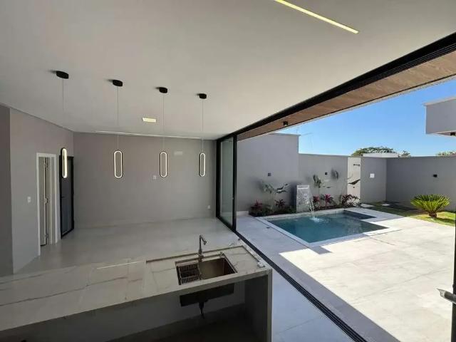 Casa / Sobrado para Venda em Goiânia/GO Setor Três Marias 3 Quartos