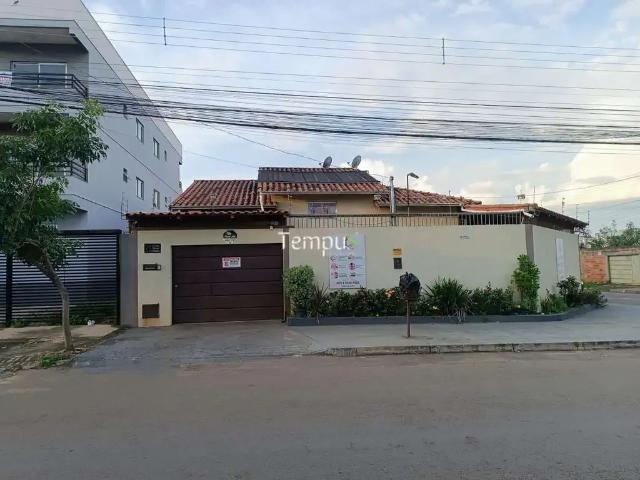 Casa / Sobrado para Venda em Goiânia/GO Parque Oeste Industrial 4 Quartos