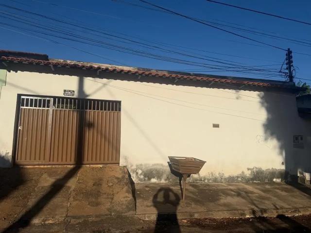 Casa / Sobrado para Venda em Goiânia/GO Parque Atheneu 2 Quartos