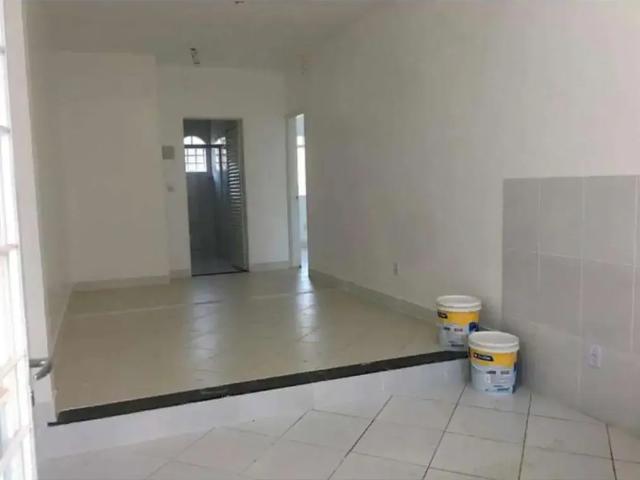 Casa / Sobrado para Venda em Goiânia/GO Parque das Flores 2 Quartos