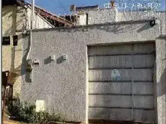 Casa / Sobrado para Venda em Goiânia/GO Parque das Flores 2 Quartos