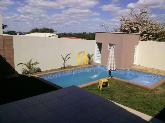 Casa / Sobrado para Venda em Goiânia/GO Parque das Flores 4 Quartos