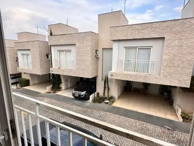 Casa / Sobrado para Venda em Goiânia/GO Parque das Laranjeiras 3 Quartos