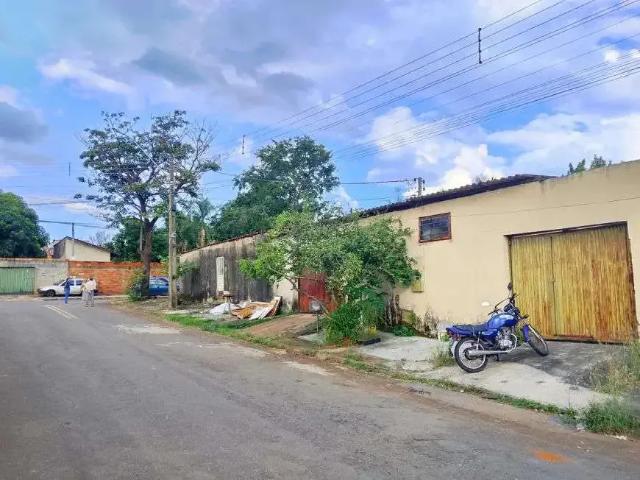 Casa / Sobrado para Venda em Goiânia/GO Residencial Center Ville 6 Quartos