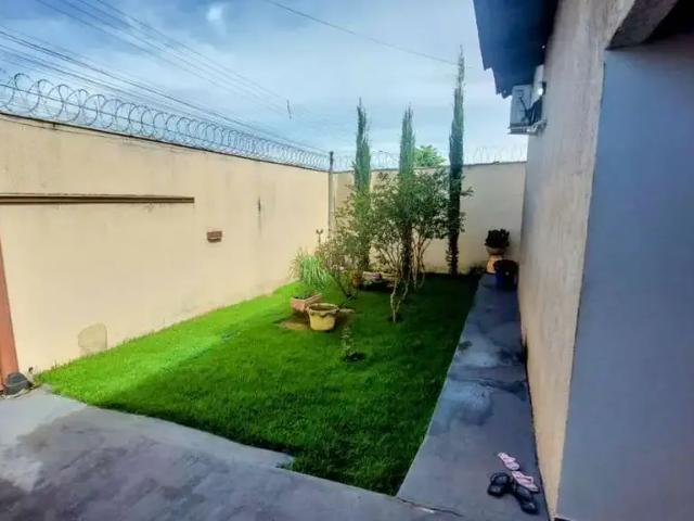 Casa / Sobrado para Venda em Goiânia/GO Residencial Alice Barbosa 3 Quartos