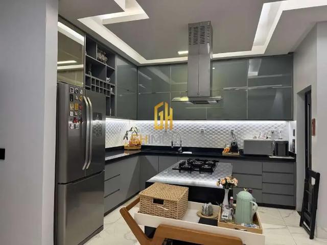 Casa / Sobrado para Venda em Goiânia/GO Residencial Brisas da Mata 3 Quartos