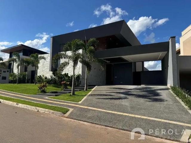 Casa / Sobrado para Venda em Goiânia/GO Residencial Goiânia Golfe Clube 4 Quartos