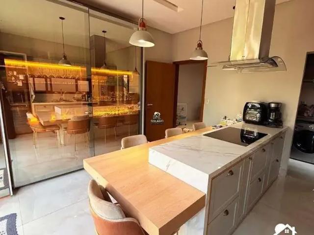 Casa / Sobrado para Venda em Goiânia/GO Residencial Goiânia Golfe Clube 4 Quartos
