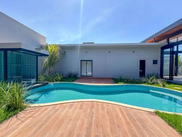 Casa / Sobrado para Venda em Goiânia/GO Residencial Goiânia Golfe Clube 4 Quartos