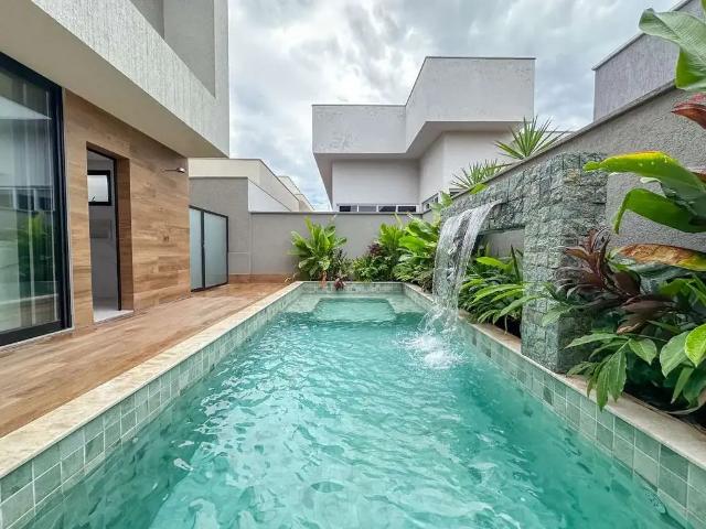 Casa / Sobrado para Venda em Goiânia/GO Residencial Goiânia Golfe Clube 4 Quartos