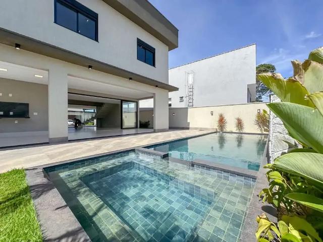 Casa / Sobrado para Venda em Goiânia/GO Residencial Goiânia Golfe Clube 4 Quartos