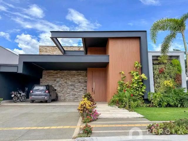 Casa / Sobrado para Venda em Goiânia/GO Residencial Goiânia Golfe Clube 3 Quartos