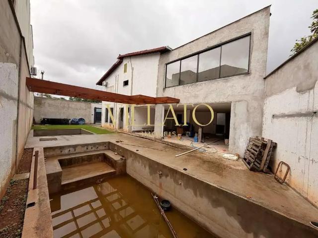 Casa / Sobrado para Venda em Goiânia/GO Residencial Jardim Leblon 4 Quartos