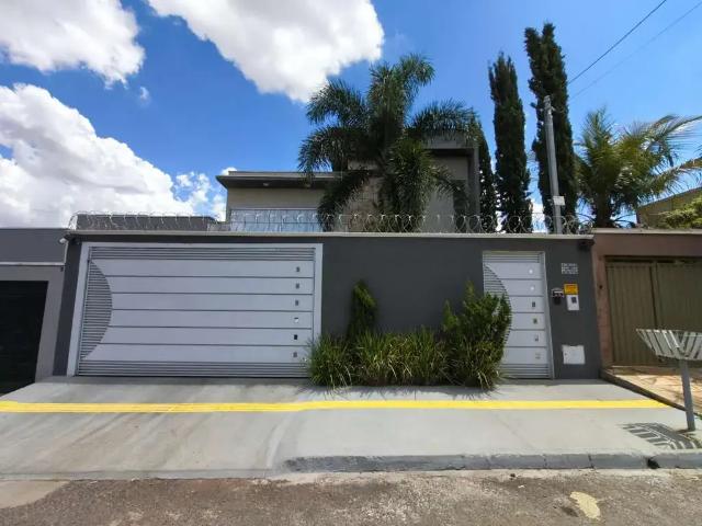 Casa / Sobrado para Venda em Goiânia/GO Residencial Mirante 4 Quartos