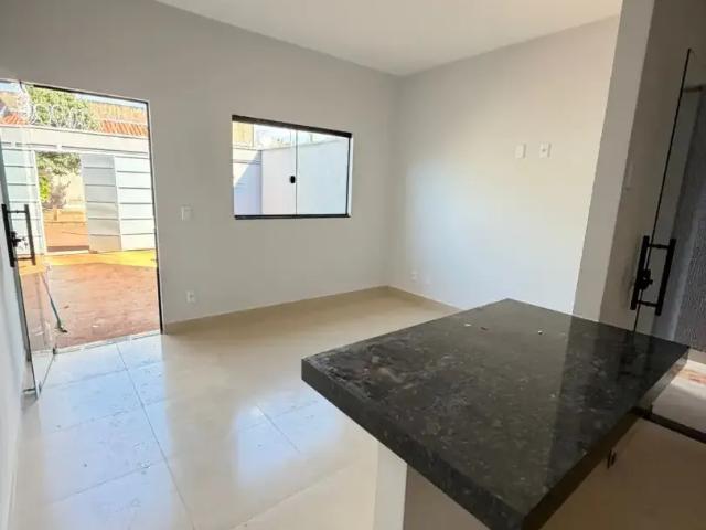 Casa / Sobrado para Venda em Goiânia/GO Residencial Shangri lá I 2 Quartos