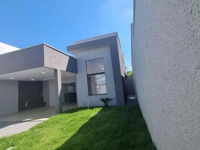 Casa / Sobrado para Venda em Goiânia/GO Residencial Shangri lá I 3 Quartos