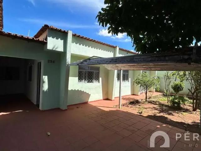Casa / Sobrado para Venda em Goiânia/GO Vila Americano do Brasil 3 Quartos