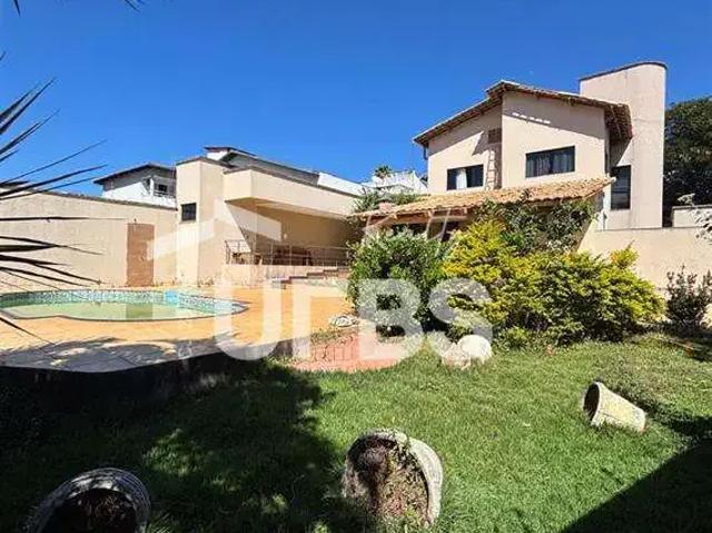 Casa / Sobrado para Venda em Goiânia/GO Vila Colemar Natal e Silva 5 Quartos