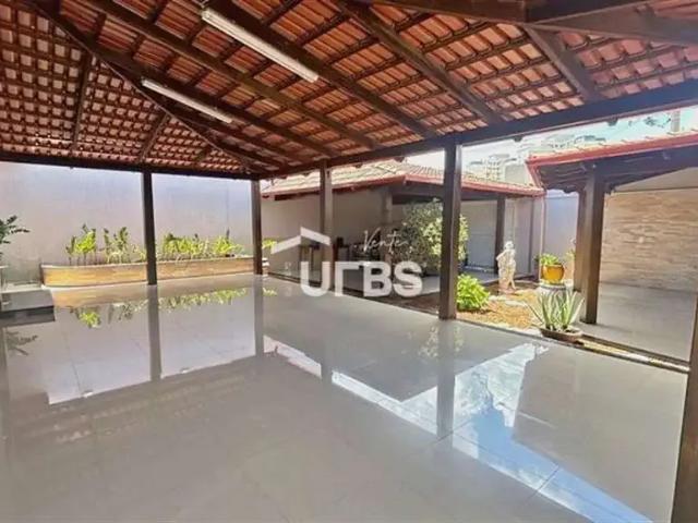 Casa / Sobrado para Venda em Goiânia/GO Vila Jardim São Judas Tadeu 3 Quartos