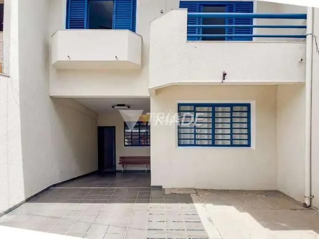 Casa / Sobrado para Venda em Goiânia/GO Vila Lucy 4 Quartos