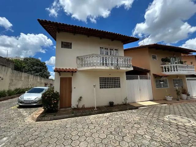 Casa / Sobrado para Venda em Goiânia/GO Vila Monticelli 3 Quartos