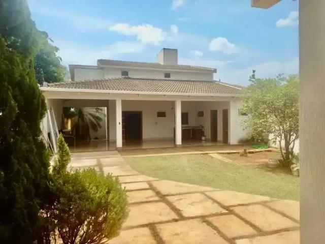 Casa / Sobrado para Venda em Goiânia/GO Vila Rezende 5 Quartos