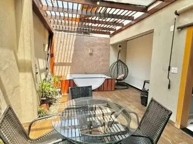 Casa / Sobrado para Venda em Goiânia/GO Vila São João 4 Quartos