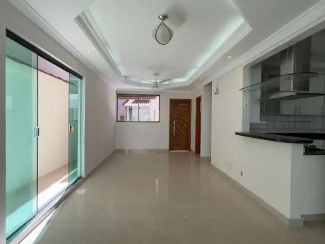 Casa / Sobrado para Venda em Goiânia/GO Vila São João 3 Quartos