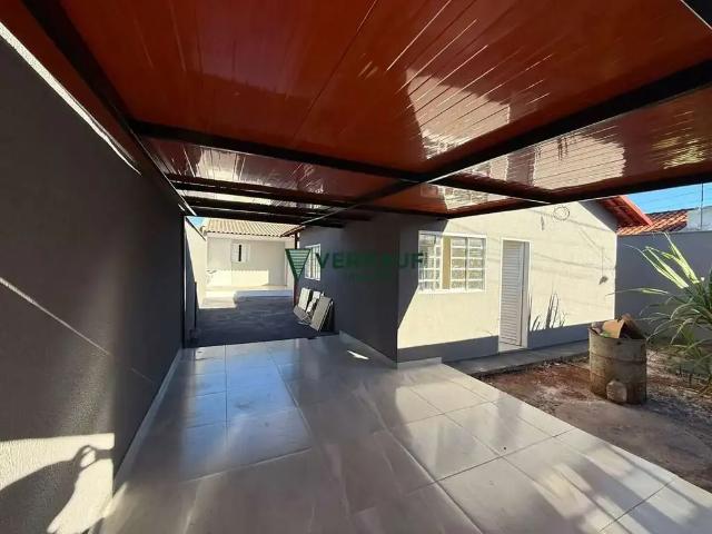 Casa / Sobrado para Venda em Goianira/GO Setor Uirapuru 4 Quartos