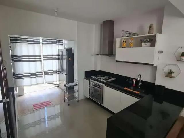 Casa / Sobrado para Venda em Governador Celso Ramos/SC Areias de Baixo 3 Quartos