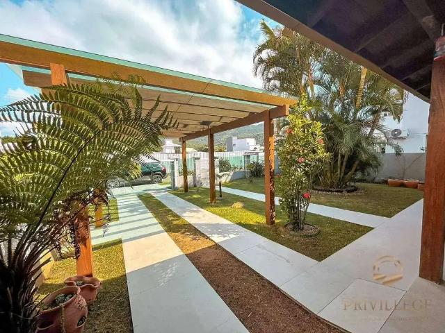 Casa / Sobrado para Venda em Governador Celso Ramos/SC Palmas do Arvoredo 3 Quartos
