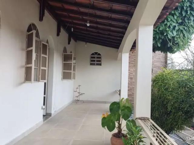 Casa / Sobrado para Venda em Governador Valadares/MG Nossa Senhora das Graças 4 Quartos