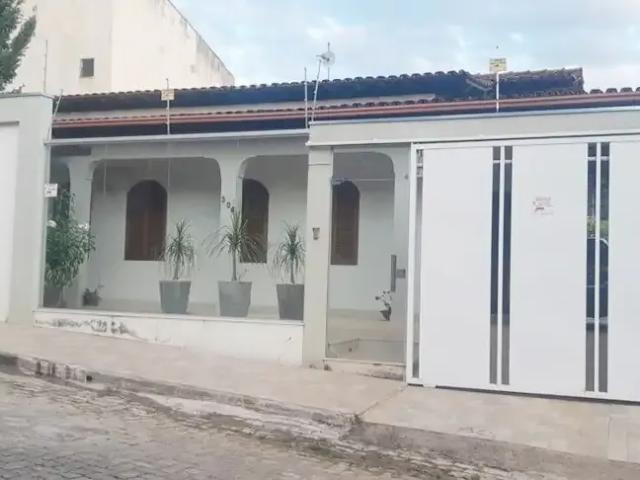 Casa / Sobrado para Venda em Governador Valadares/MG Nossa Senhora das Graças 4 Quartos