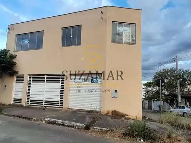 Casa / Sobrado para Venda em Governador Valadares/MG Castanheiras 2 Quartos