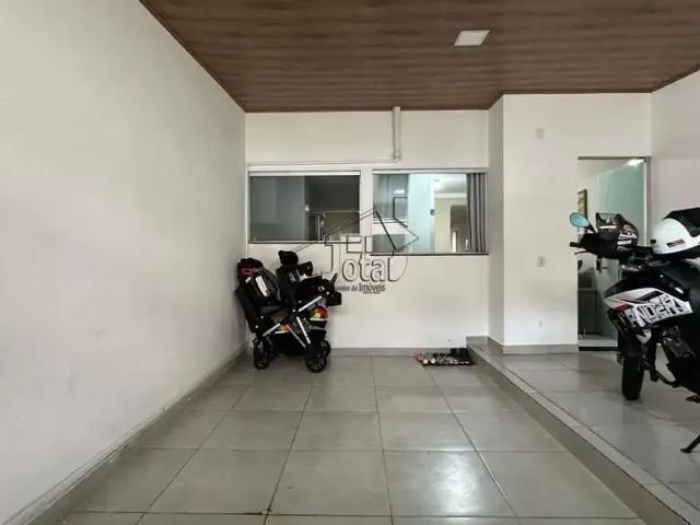 Casa / Sobrado para Venda em Governador Valadares/MG Castanheiras 2 Quartos