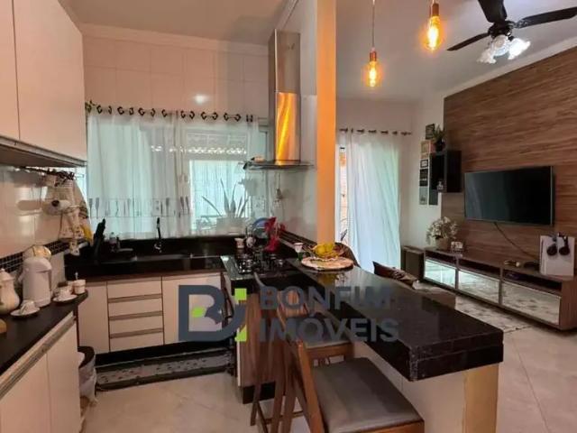 Casa / Sobrado para Venda em Governador Valadares/MG Castanheiras II 3 Quartos