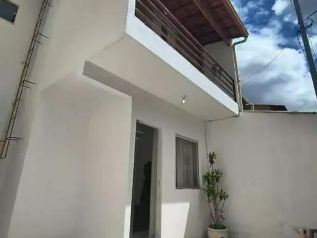 Casa / Sobrado para Venda em Governador Valadares/MG Caravelas 3 Quartos
